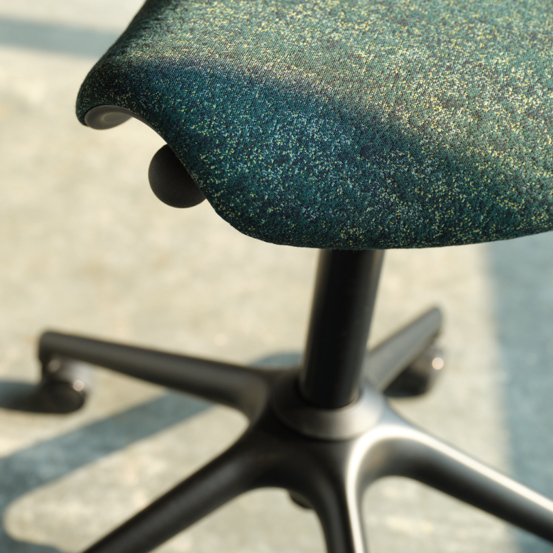 Active Pony - Ergonomic Office Seat | Humanscale